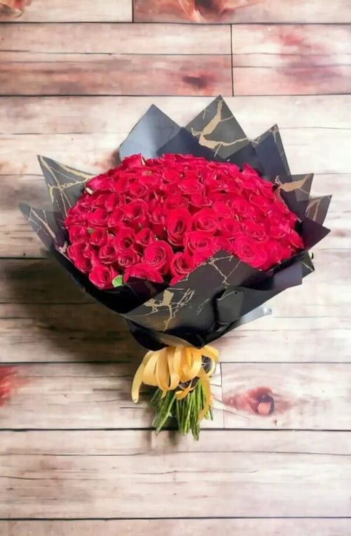 Ramo de 100 Rosas Rojas – Entrega Rápida en CDMX | Bon Gout Floristería
